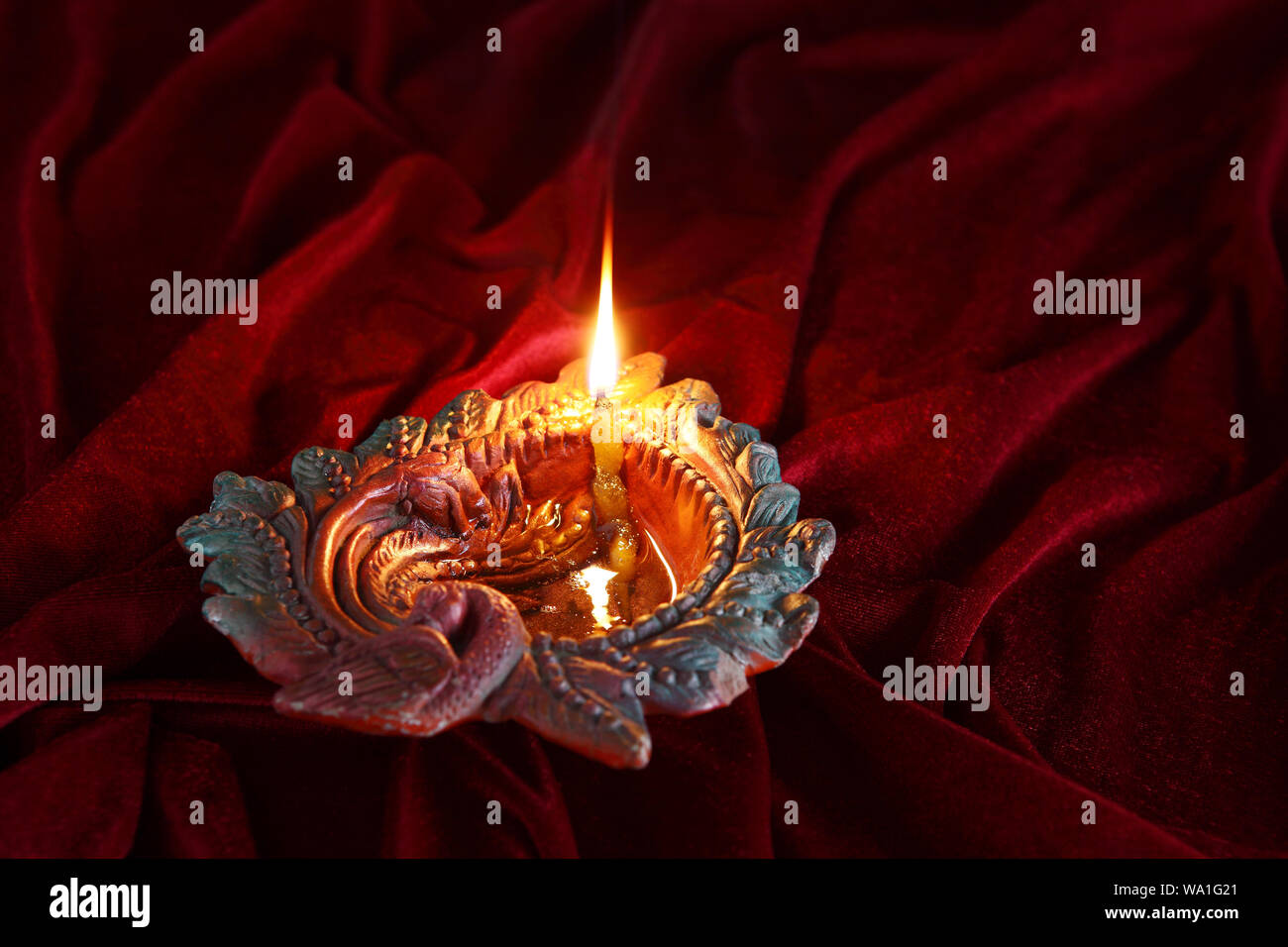 Burning cloth hi-res stock photography and images - Alamy
