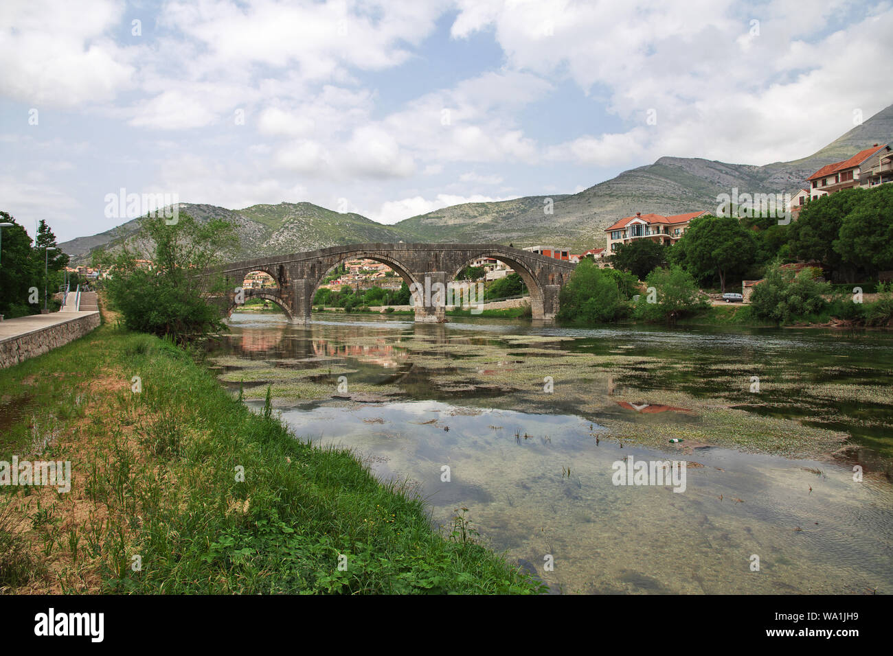 Perovic bridge hi-res stock photography and images - Alamy