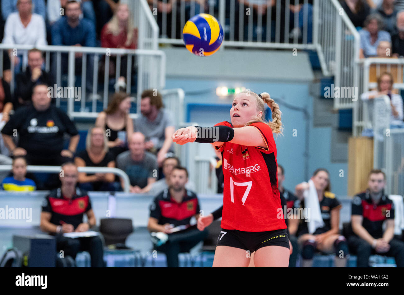 Anna pogany hi-res stock photography and images - Alamy