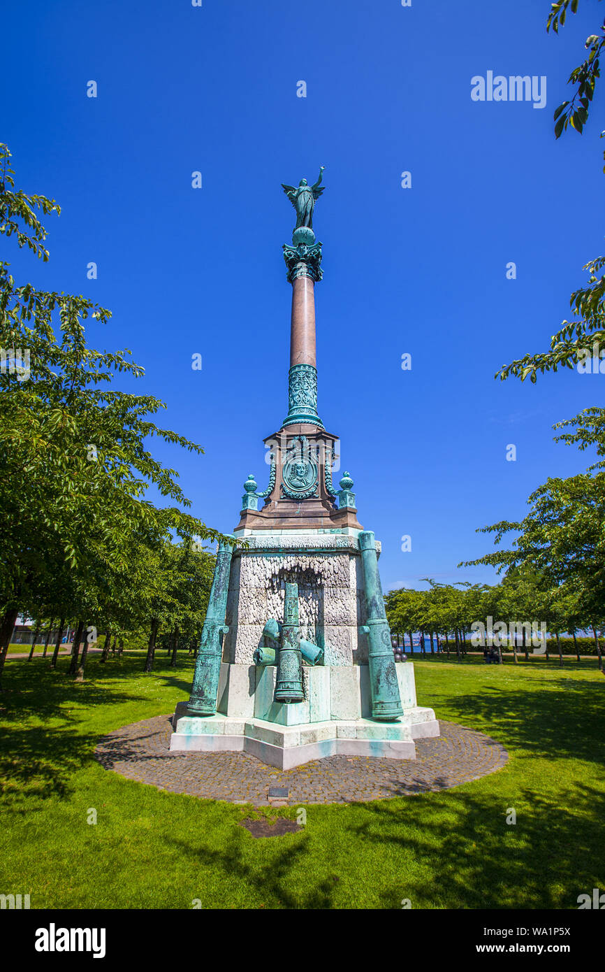 Angel cloud sky group hi-res stock photography and images - Alamy