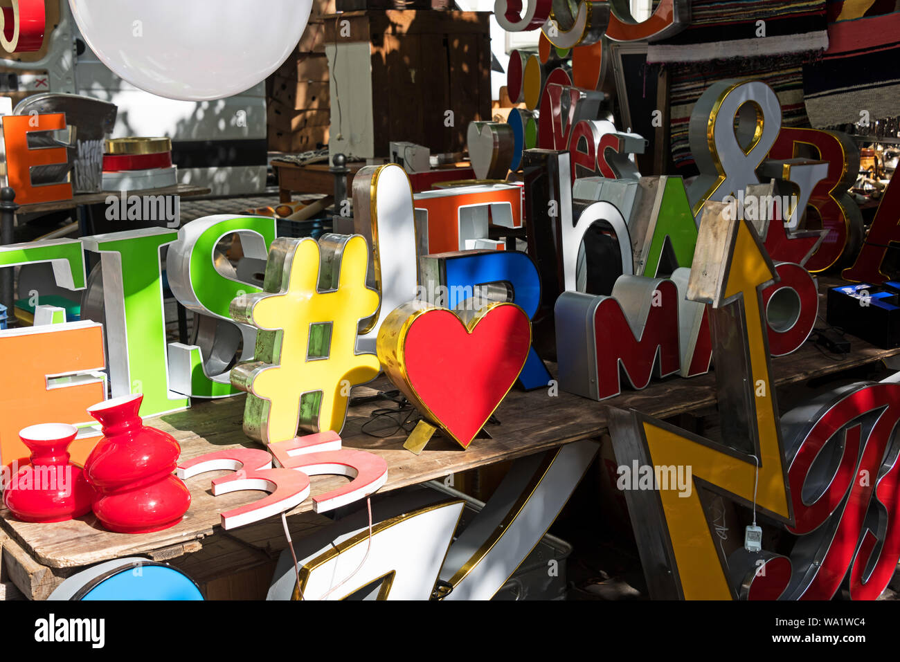 Arkonaplatz flea market, Berlin, Germany Stock Photo - Alamy