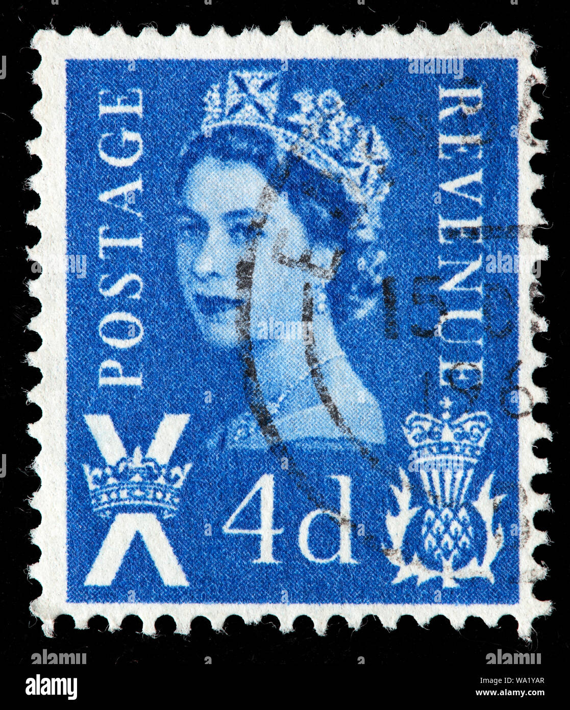 Queen Elizabeth II, Wilding series, Scotland, postage stamp, UK, 1966 ...