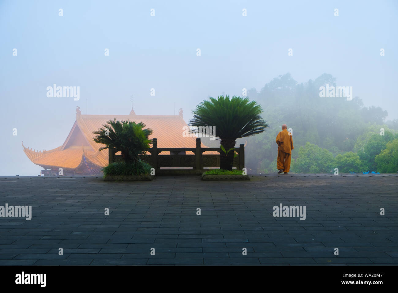 Spring temple buddha in china hi-res stock photography and images - Alamy