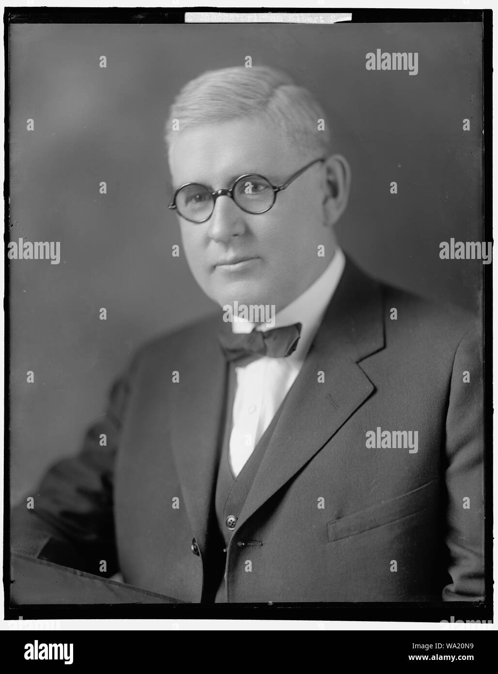 Vintage photo man standing profile Black and White Stock Photos ...