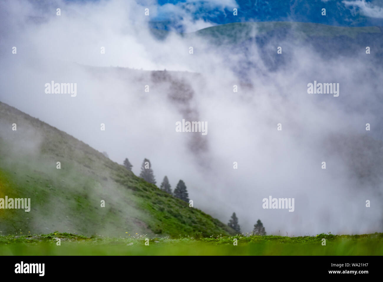 Western sichuan and litang hi-res stock photography and images - Alamy