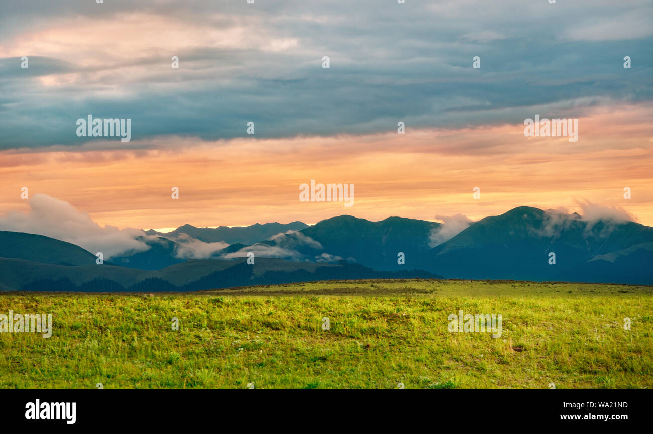 Western sichuan and litang hi-res stock photography and images - Alamy
