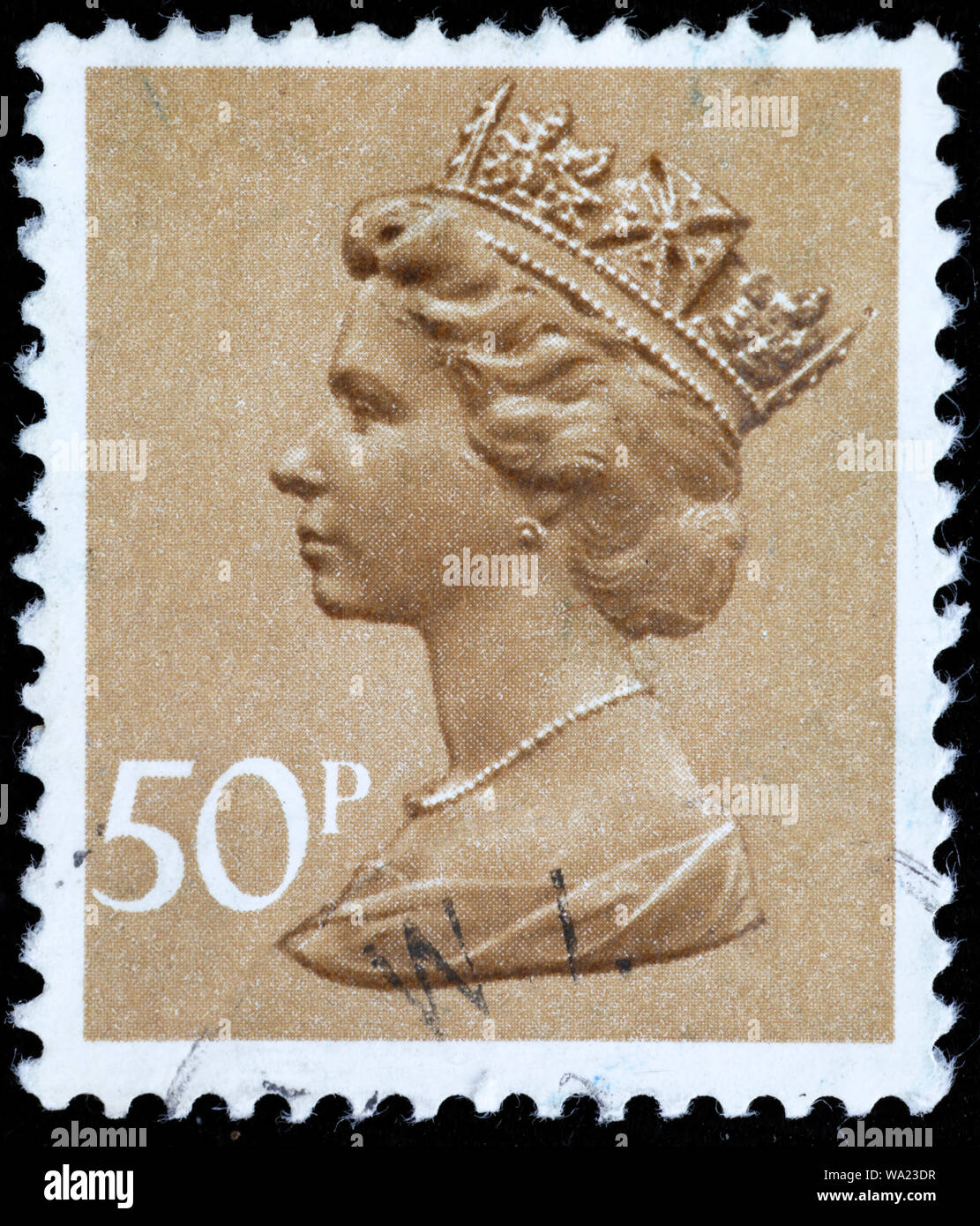 Queen Elizabeth II, Machin series, postage stamp, UK, 1977 Stock Photo ...