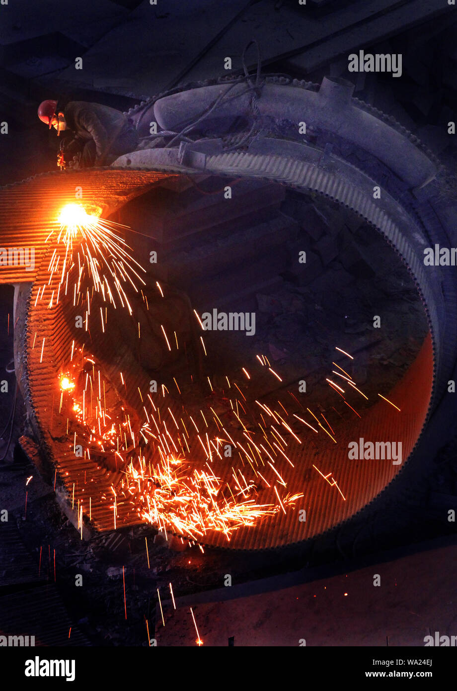 Cutting operation hi-res stock photography and images - Alamy