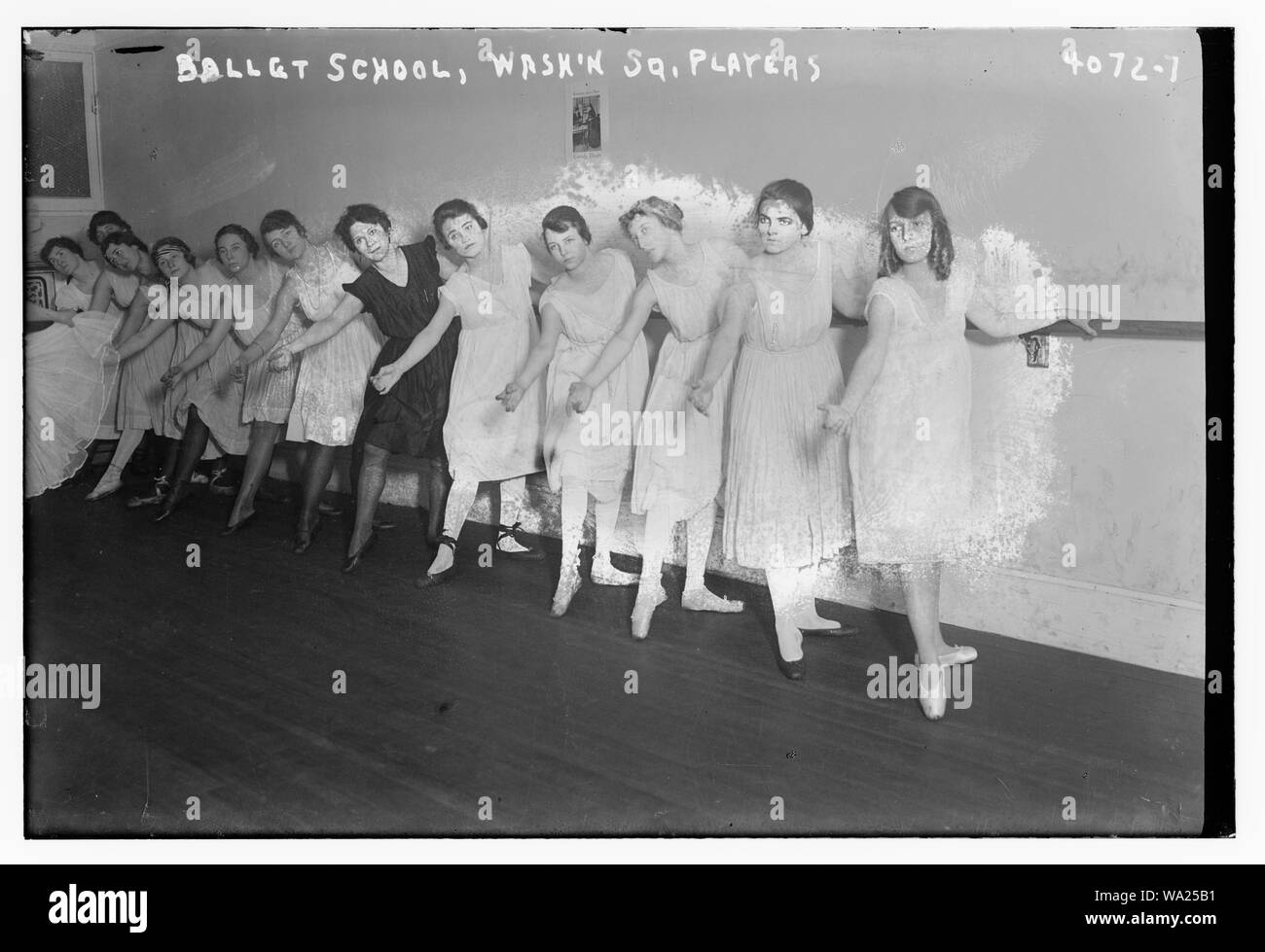 American square dance hi-res stock photography and images - Alamy