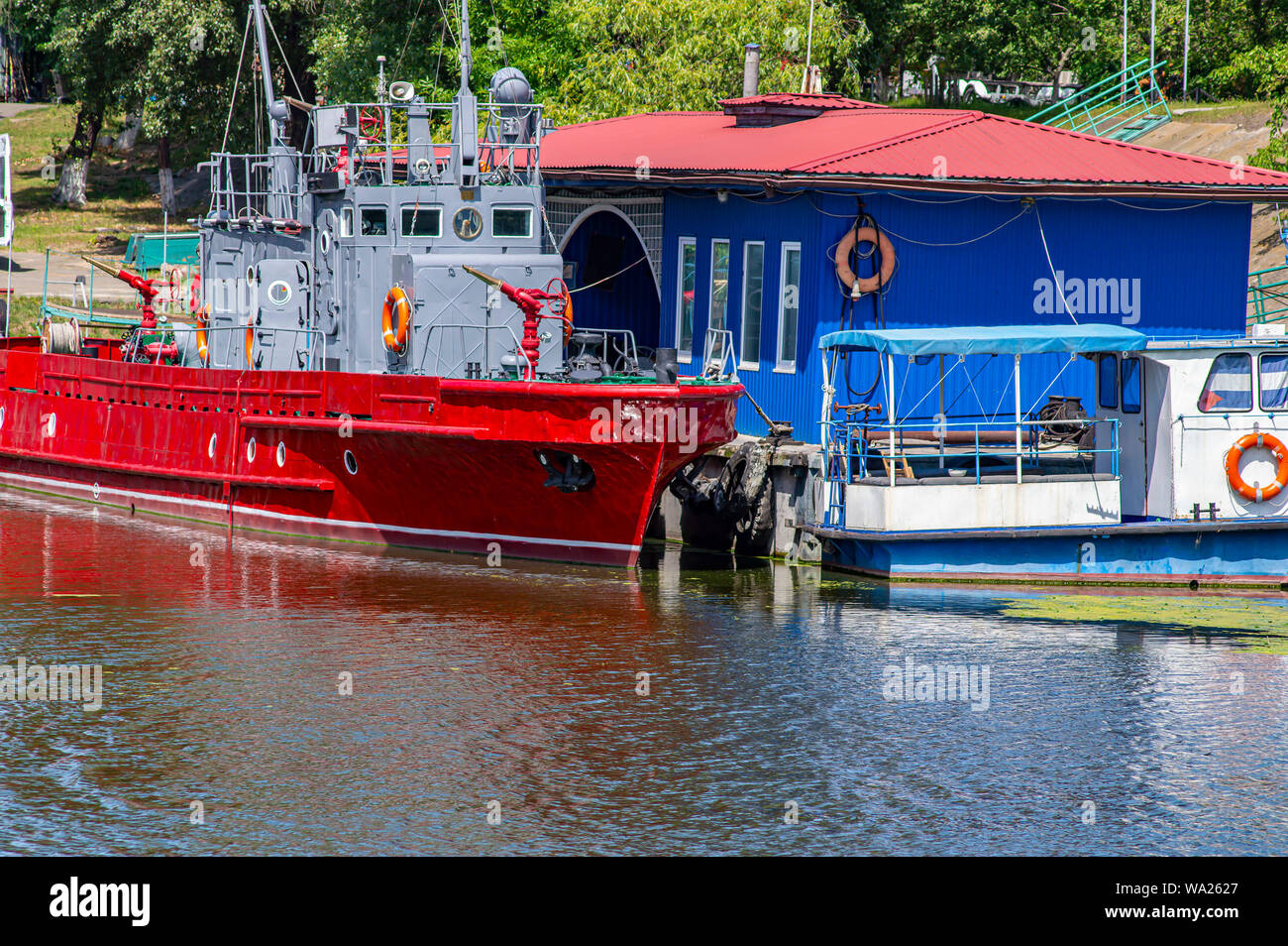 Marine fire hydrant hi-res stock photography and images - Alamy