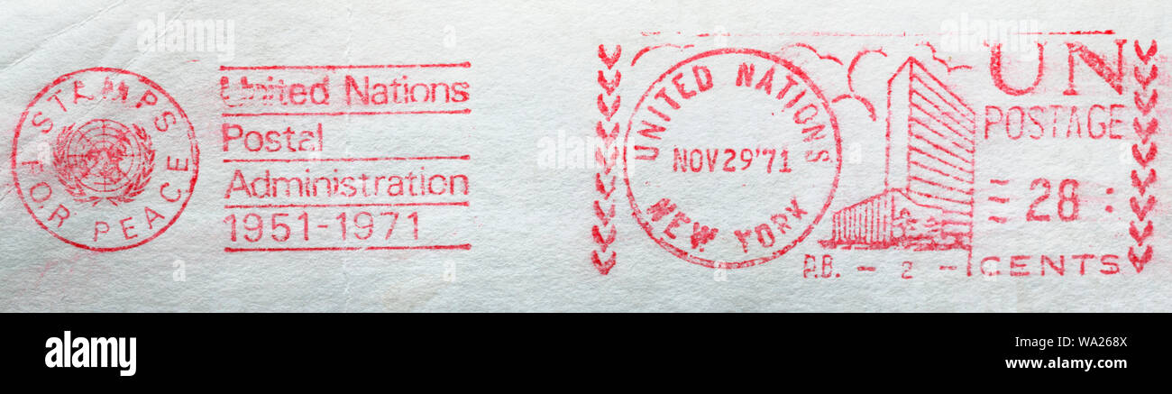 Postage frank stamp, envelope, UN, united nations, 1971 Stock Photo - Alamy