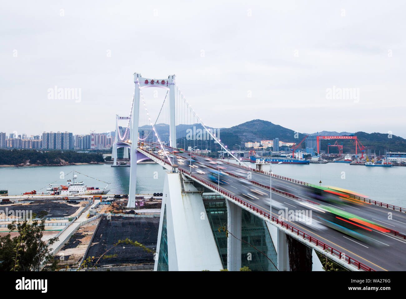 Xiamen haicang bridge Stock Photo - Alamy