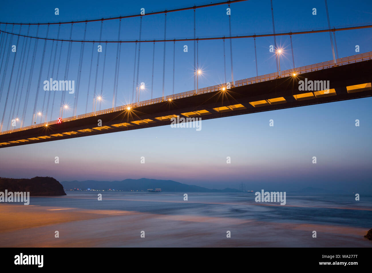 Zhoushan city, zhejiang province xihoumen bridge Stock Photo - Alamy