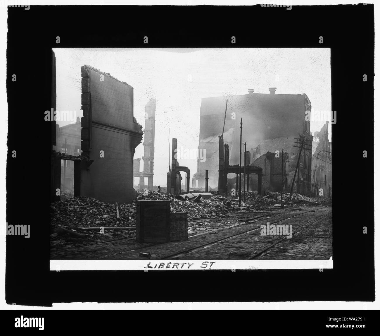 Baltimore fire, 1904] Liberty St Stock Photo - Alamy