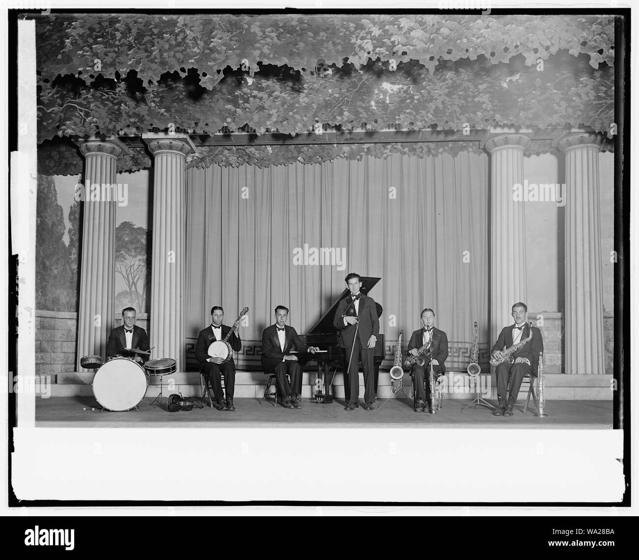 Band atmosphere Black and White Stock Photos & Images - Alamy