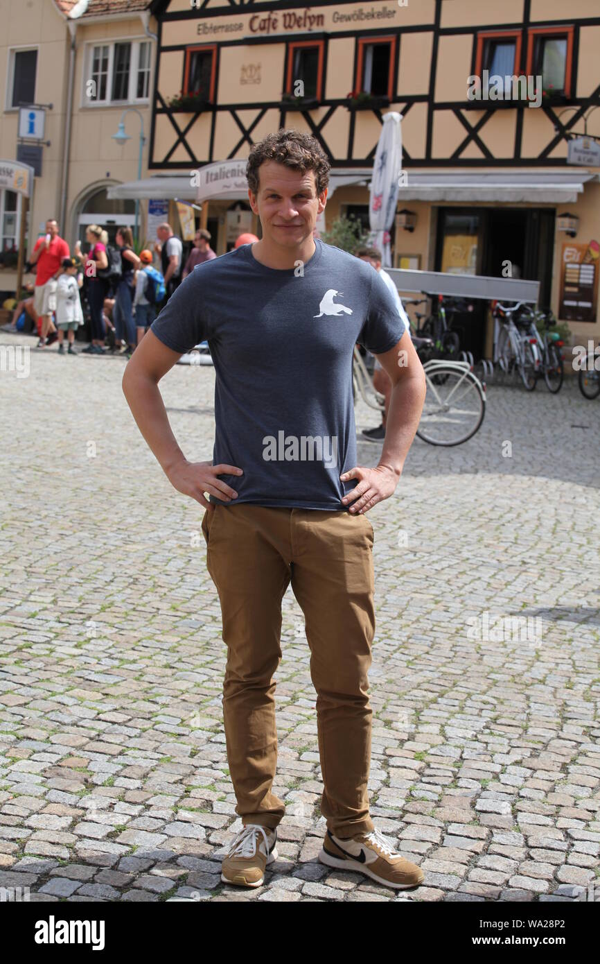 Sebastian Kaufmane am Set des Fernsehfilms 'Der Ranger - Paradies ...