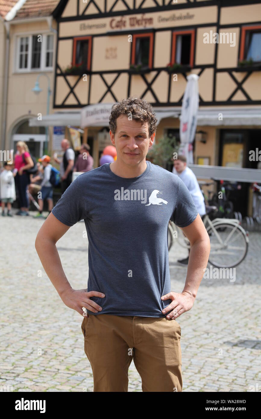 Sebastian Kaufmane am Set des Fernsehfilms 'Der Ranger - Paradies ...
