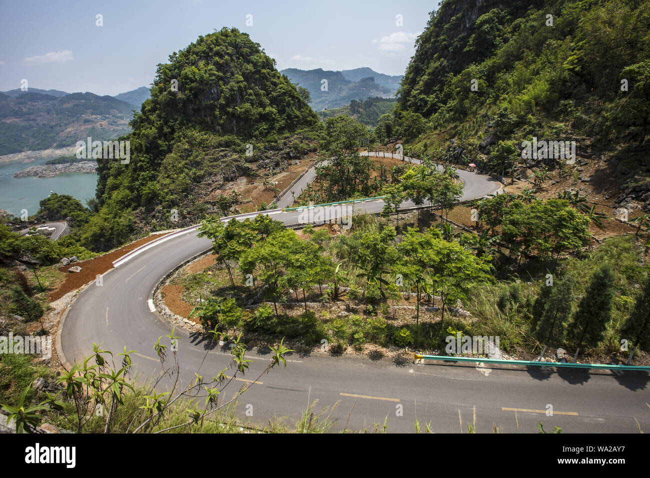 Karst hoodoo hi-res stock photography and images - Alamy