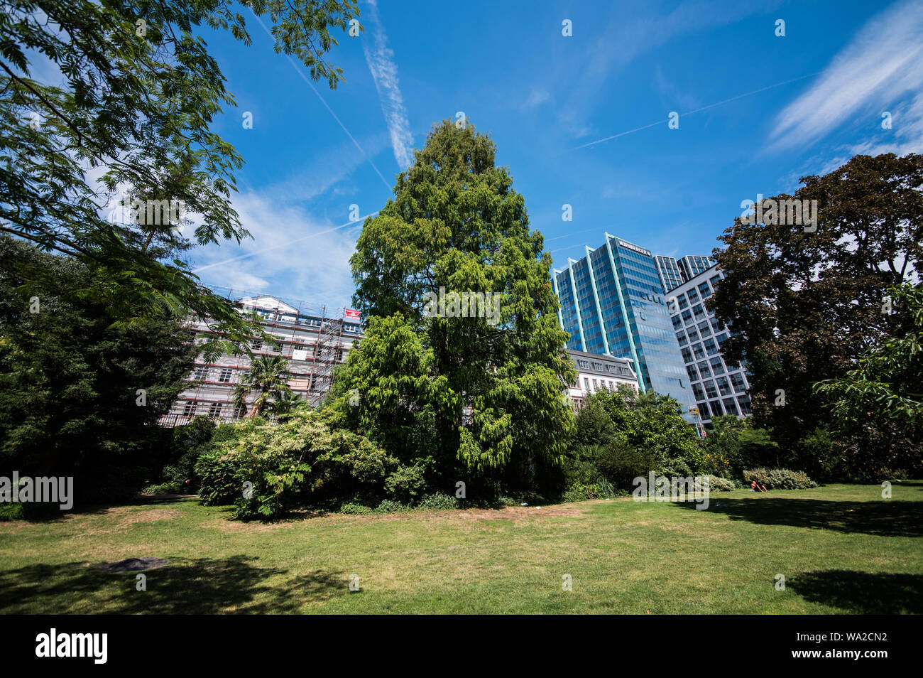 4 hectare park hi-res stock photography and images - Alamy