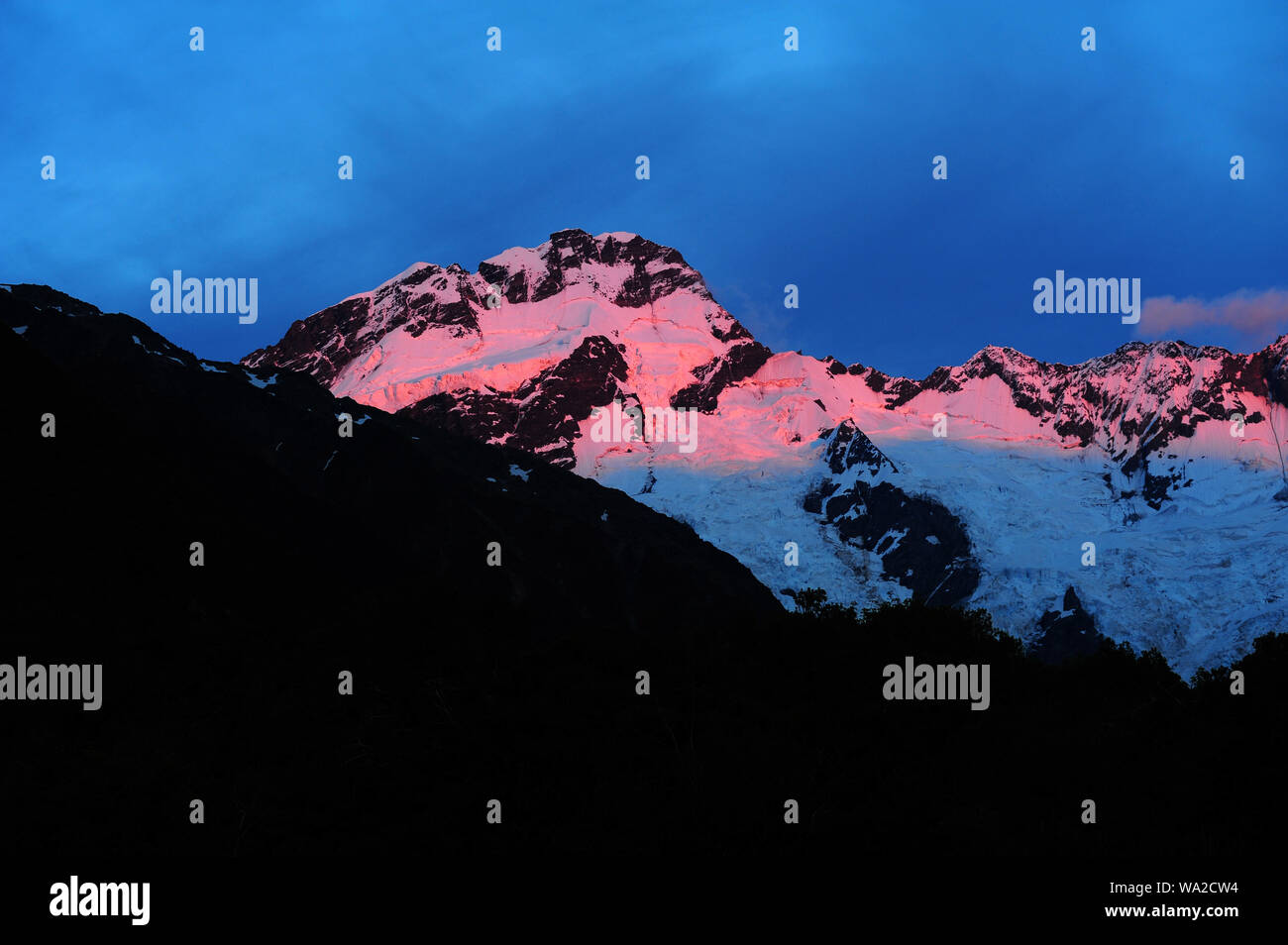 Mountain scenery in mount hi-res stock photography and images - Alamy