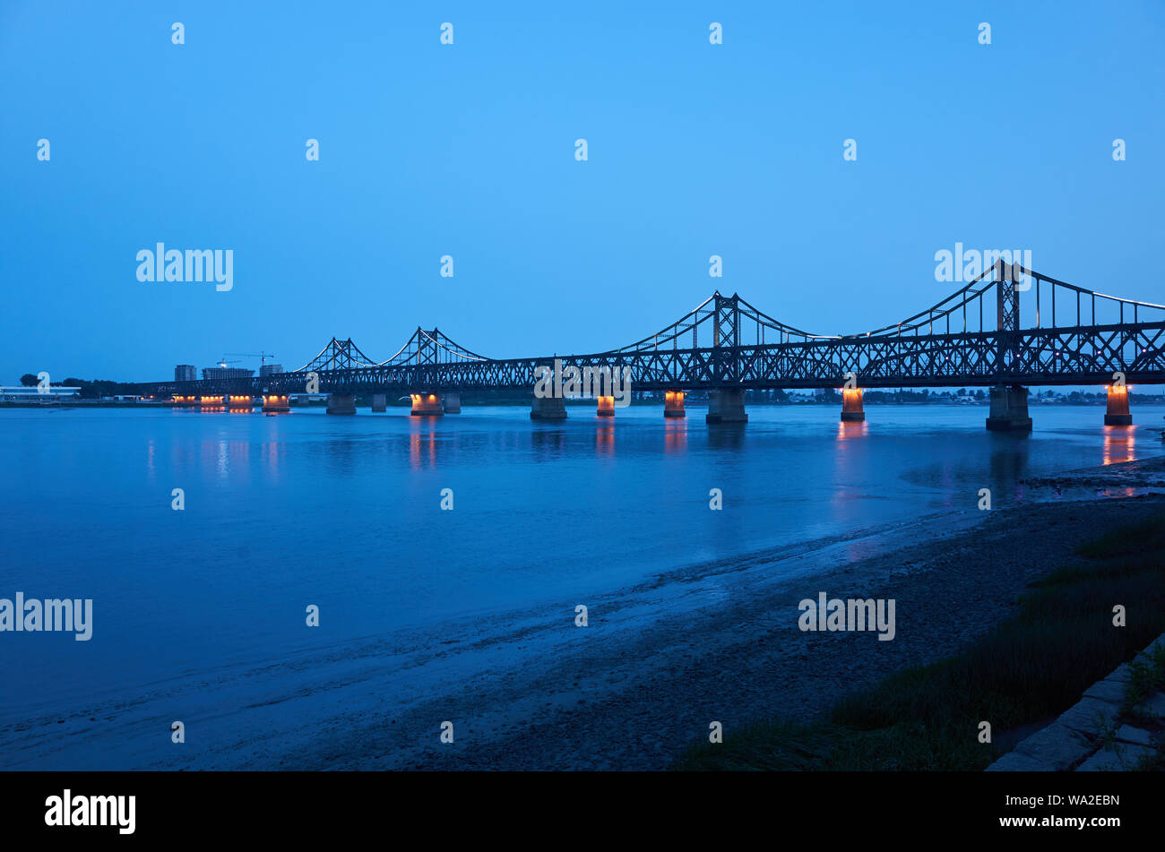 Dandong yalu river bridge Stock Photo - Alamy