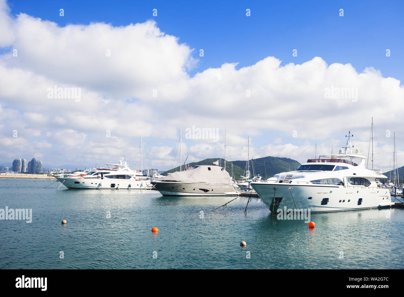 China hainan sanya marina hi-res stock photography and images - Alamy