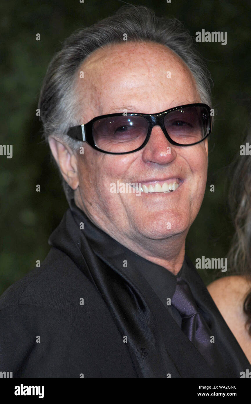 File Pictures: Peter Fonda at the 2011 Vanity Fair Oscar Party Hosted ...