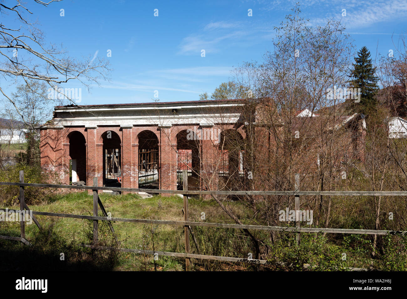 Bathhouse colonnade of the now-derelict (in 2015) Sweet Springs health ...
