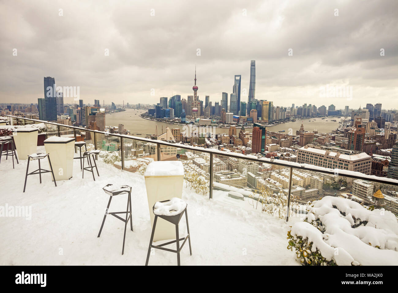 Shanghai snow scene hi-res stock photography and images - Alamy