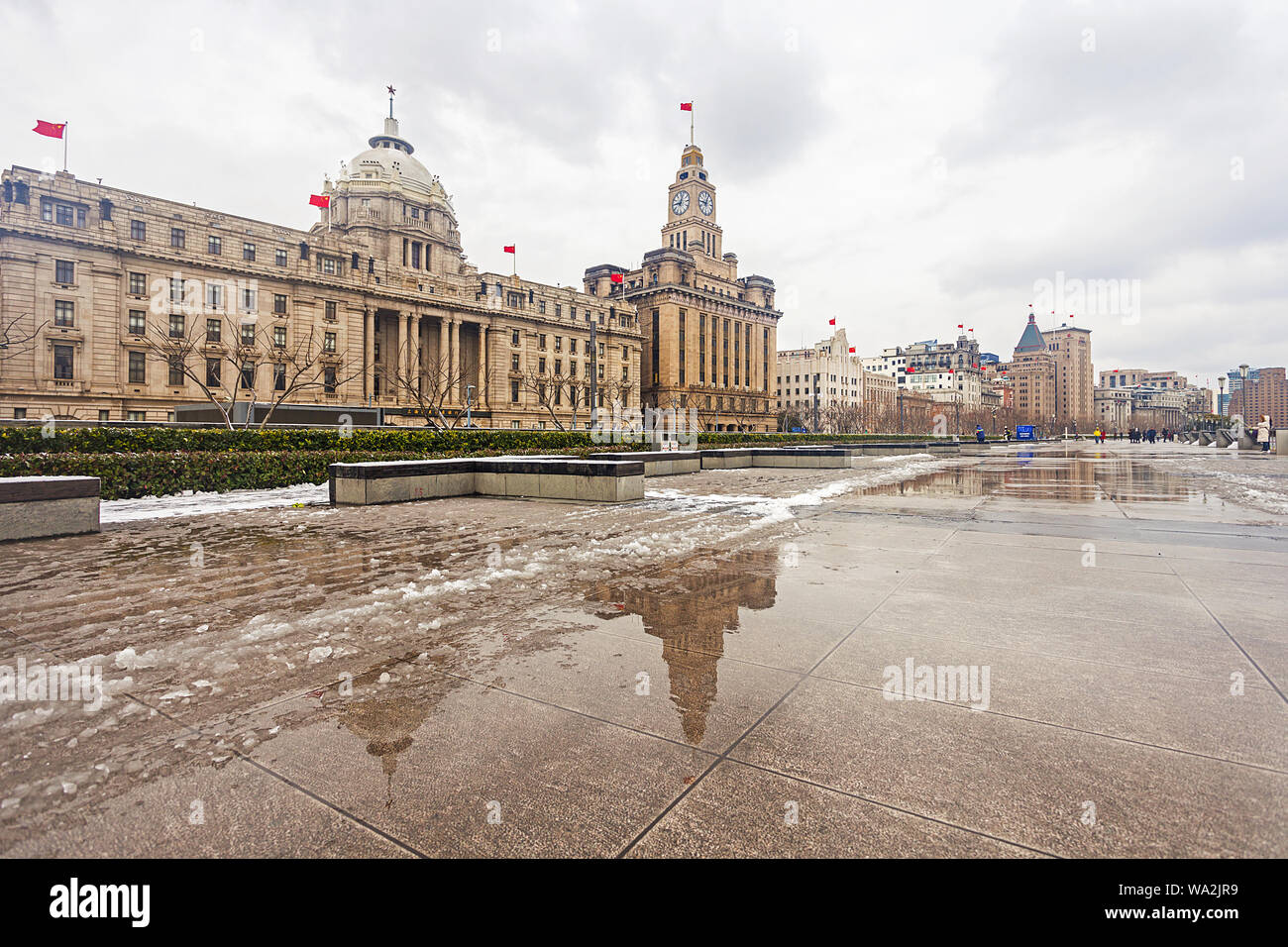 Shanghai tower snow hi-res stock photography and images - Alamy