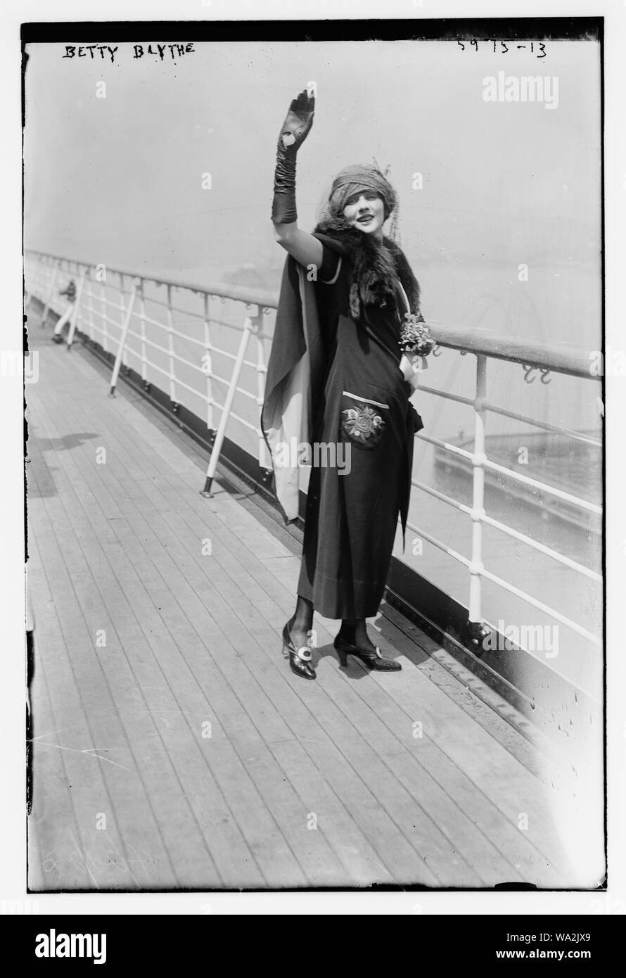 Betty blythe hi-res stock photography and images - Alamy