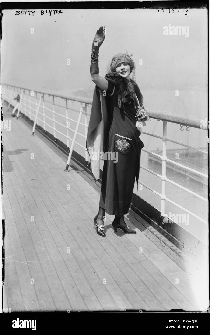 Betty blythe hi-res stock photography and images - Alamy