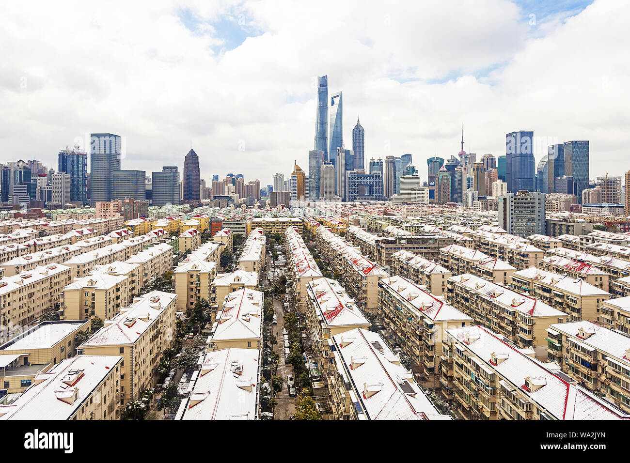 Shanghai tower snow hi-res stock photography and images - Alamy