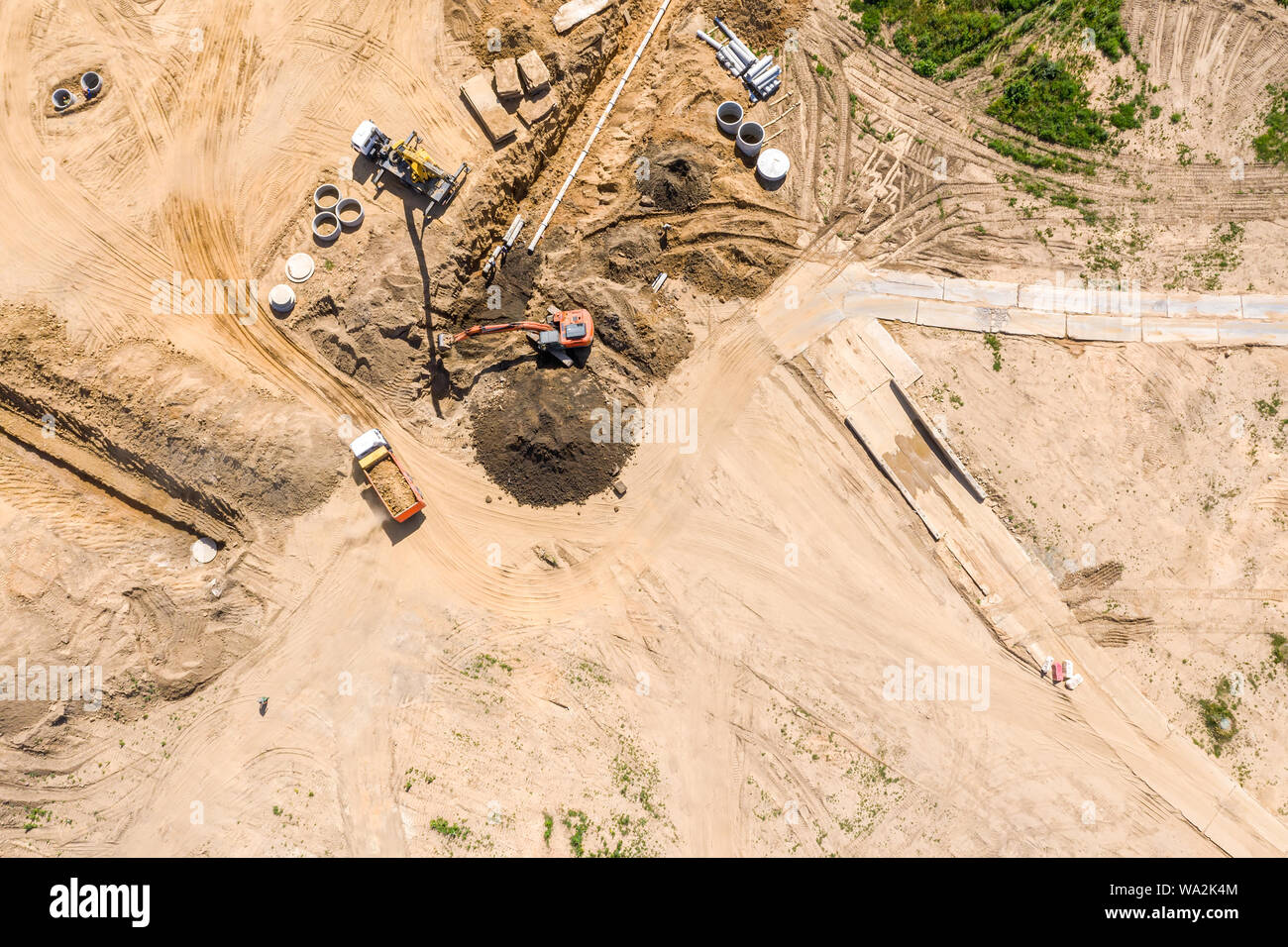 Installing underground storm sewer hi-res stock photography and images ...