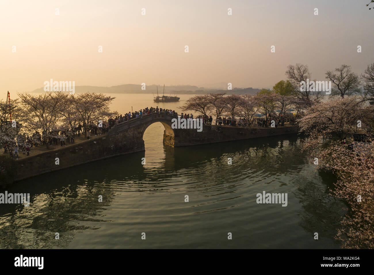 Wuxi turtle head isle Stock Photo - Alamy