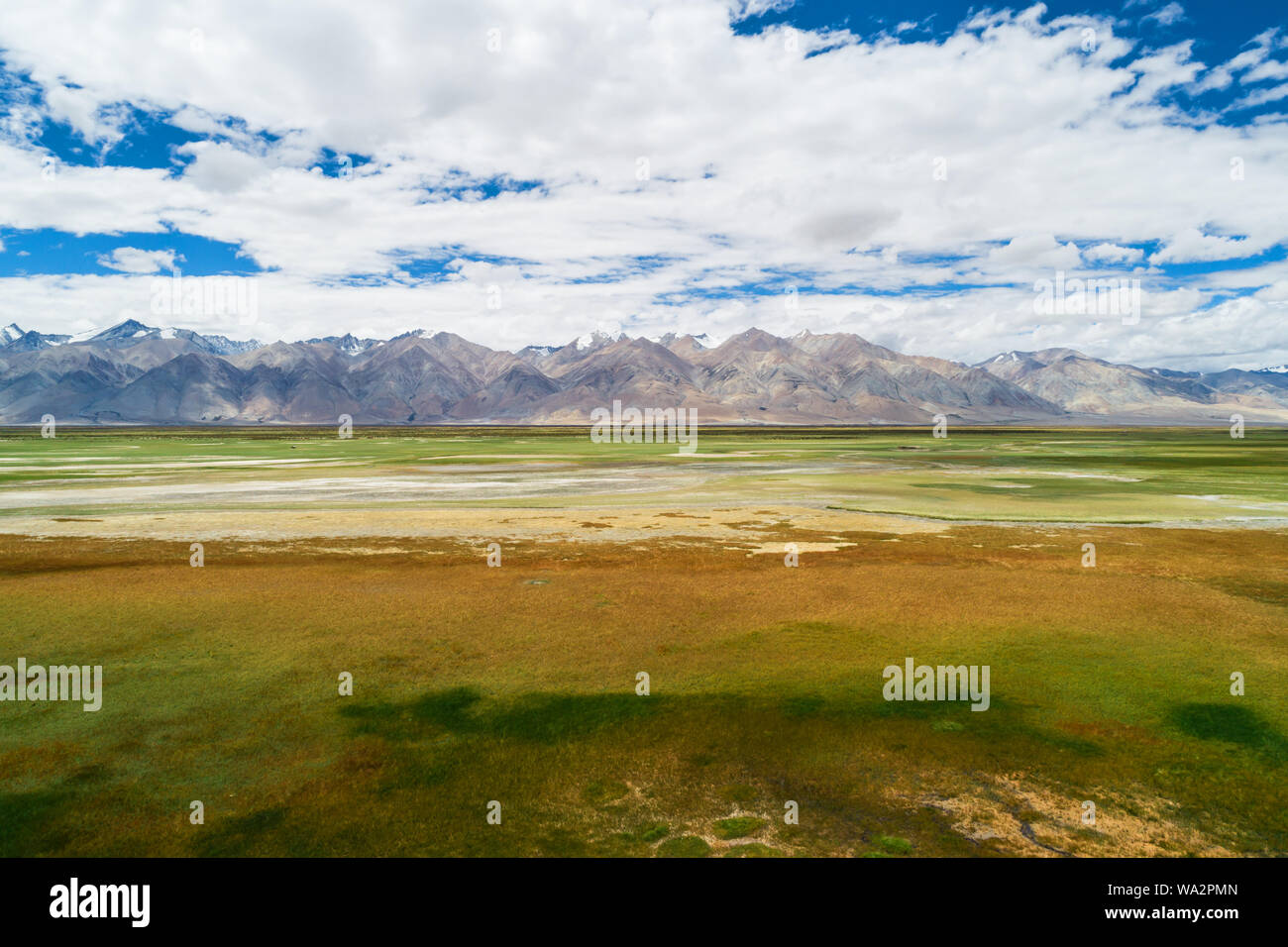 Xinjiang tianshan mountain scenery Stock Photo - Alamy