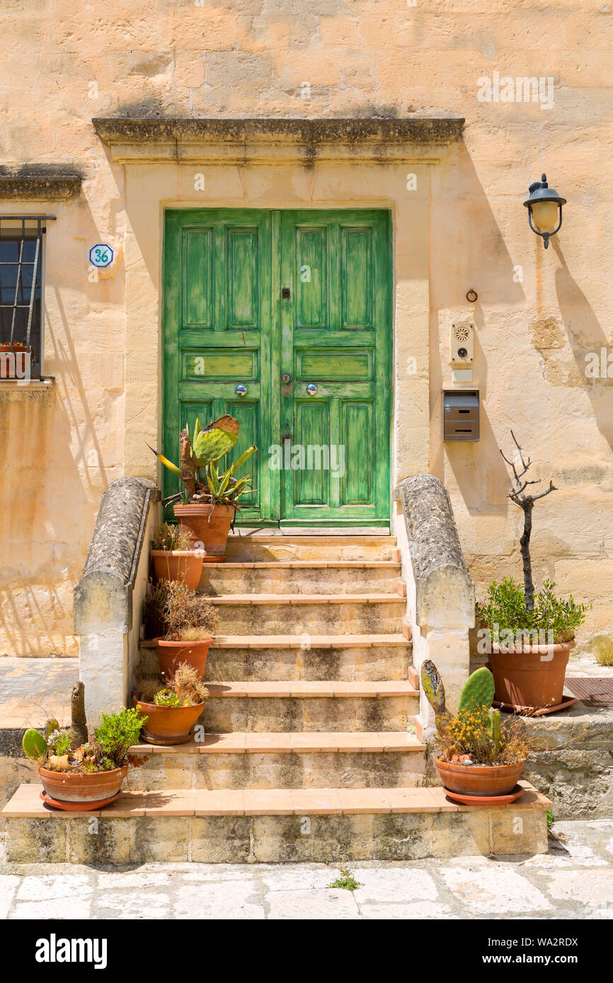 Old italian yellow stone house High Resolution Stock Photography and ...