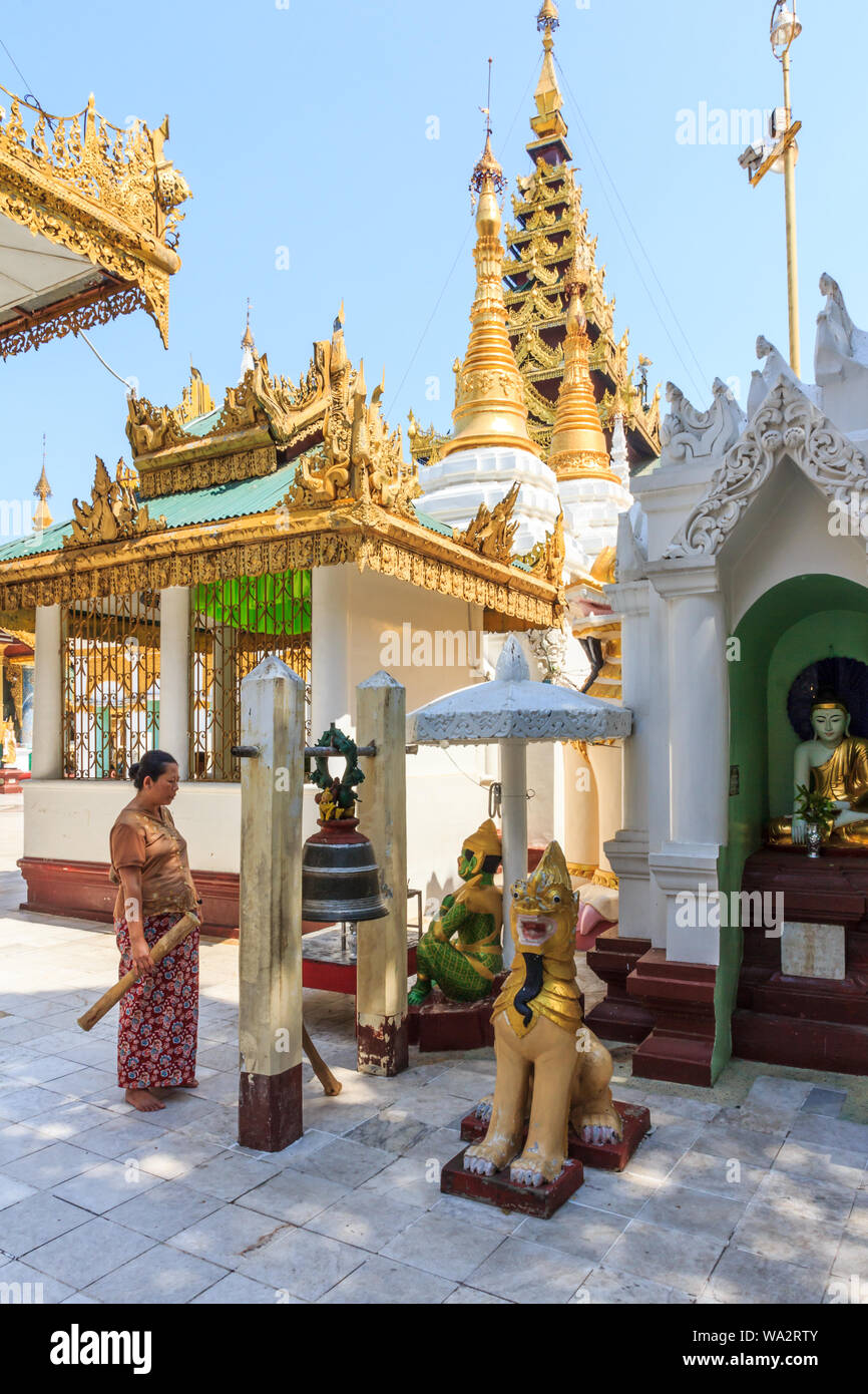 Bell shwedagon pagoda hi-res stock photography and images - Alamy