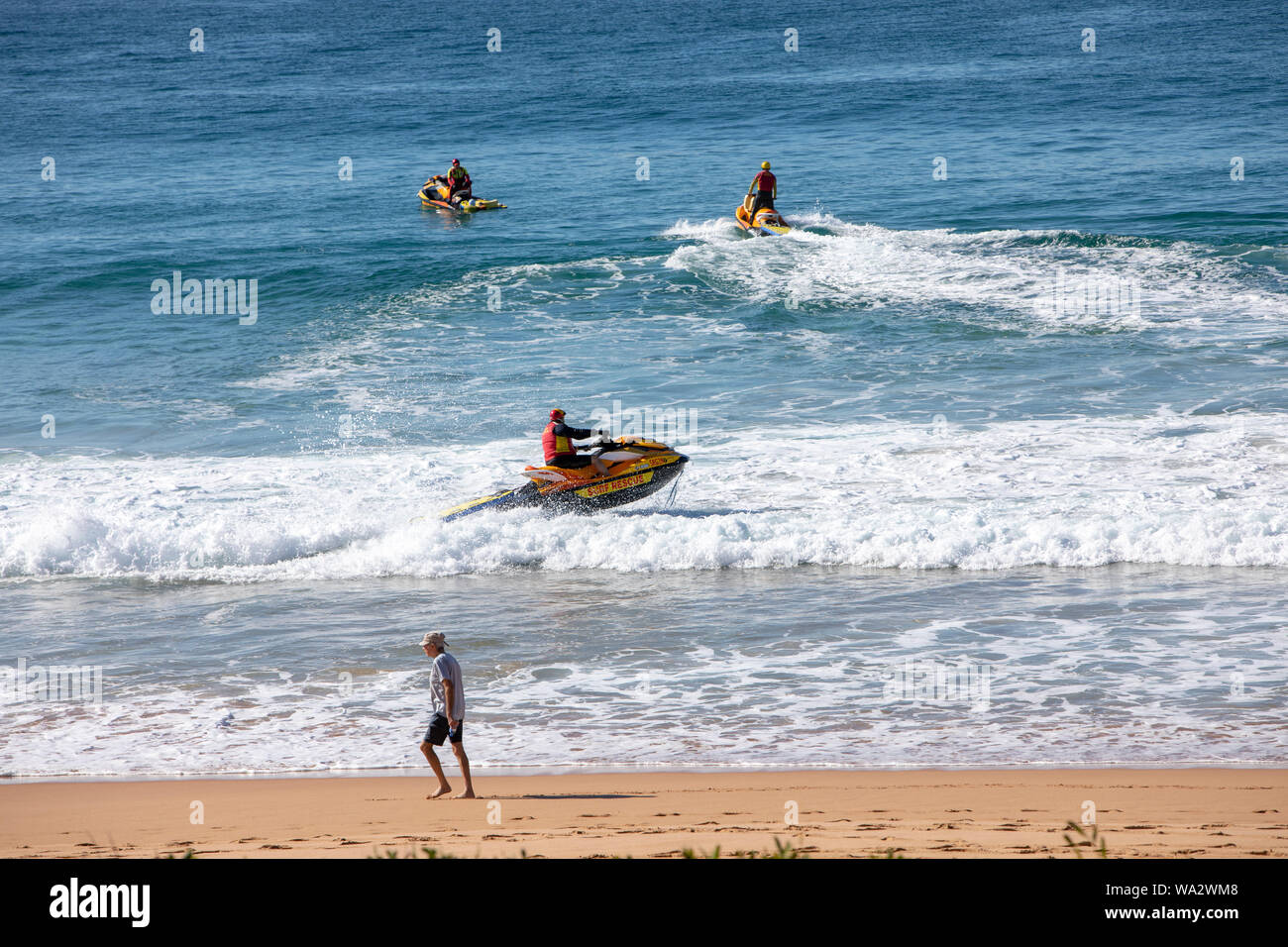 Australian surf rescue boats hi-res stock photography and images - Alamy