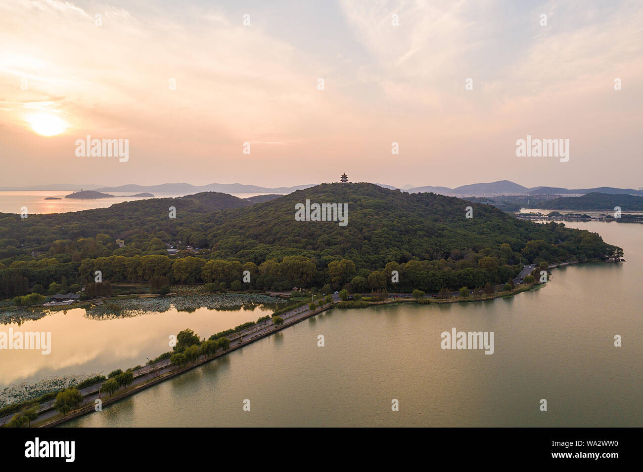 Wuxi turtle head isle scenic landscape Stock Photo - Alamy