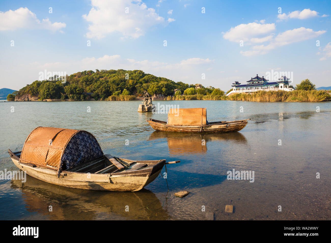 The taihu lake scenery Stock Photo - Alamy