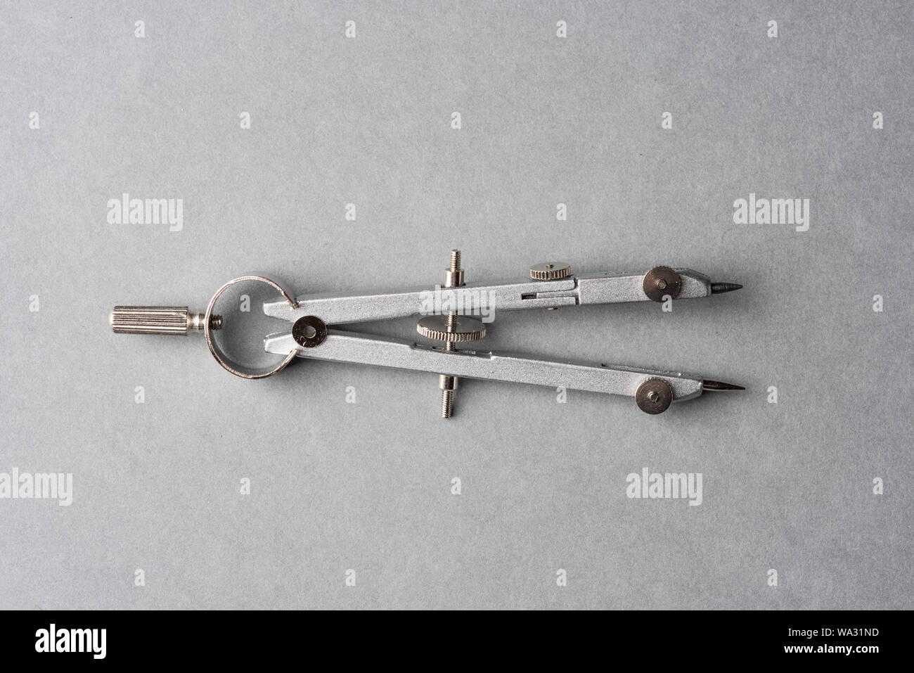 Antique brass compass on map hi-res stock photography and images - Alamy