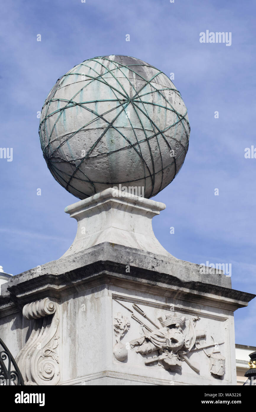 The earth gates hi-res stock photography and images - Alamy