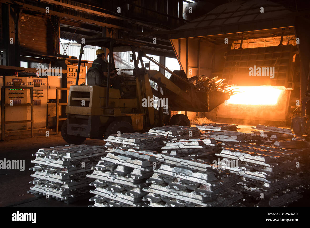 Aluminium factory workshop Stock Photo - Alamy