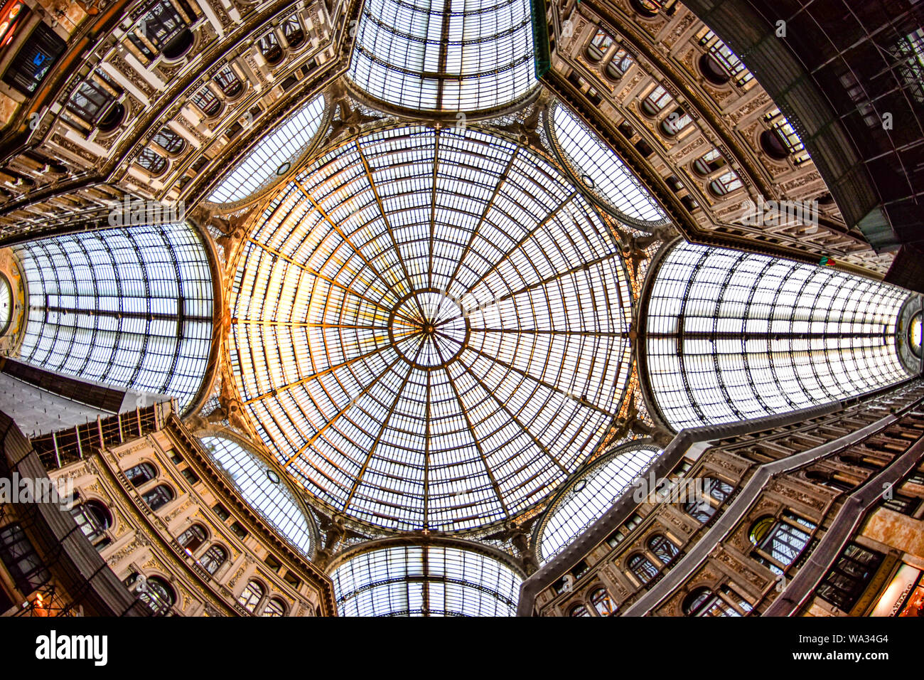 Glass vaulted roof hi-res stock photography and images - Alamy