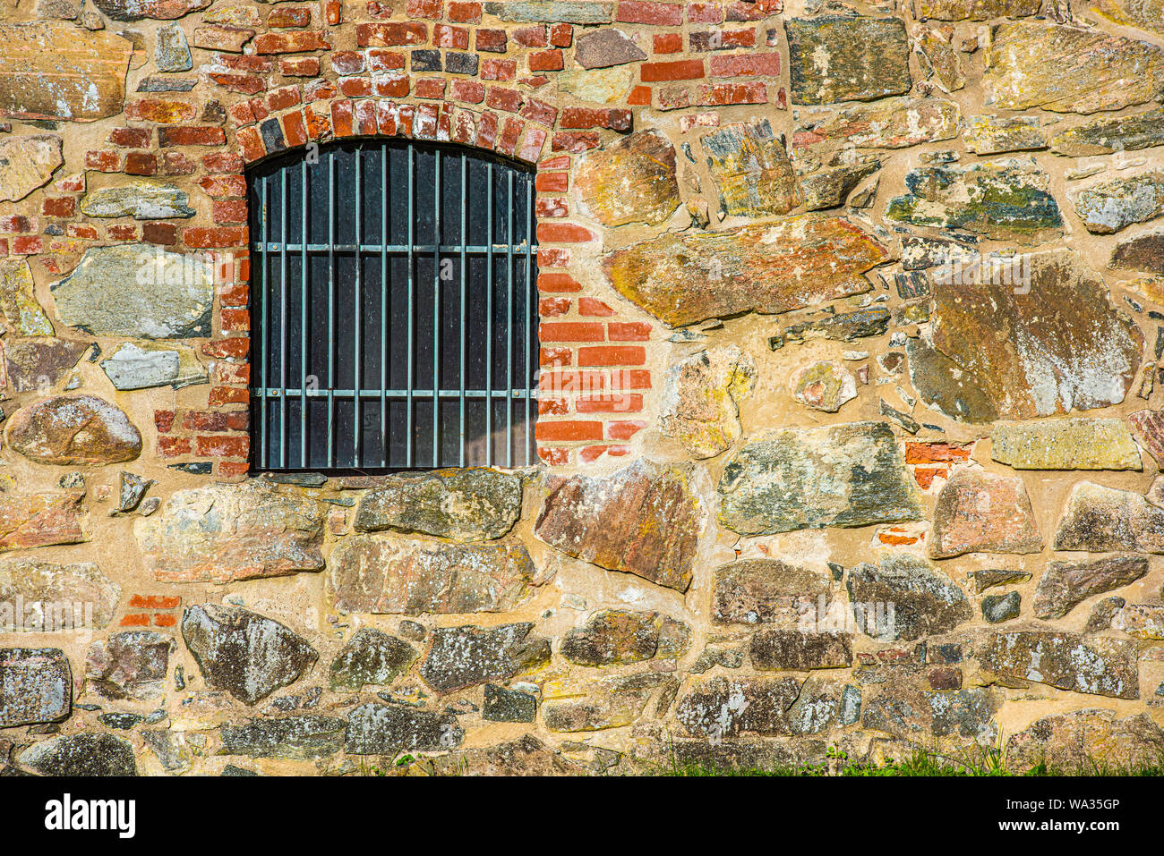 Details of an old castle wall Stock Photo - Alamy