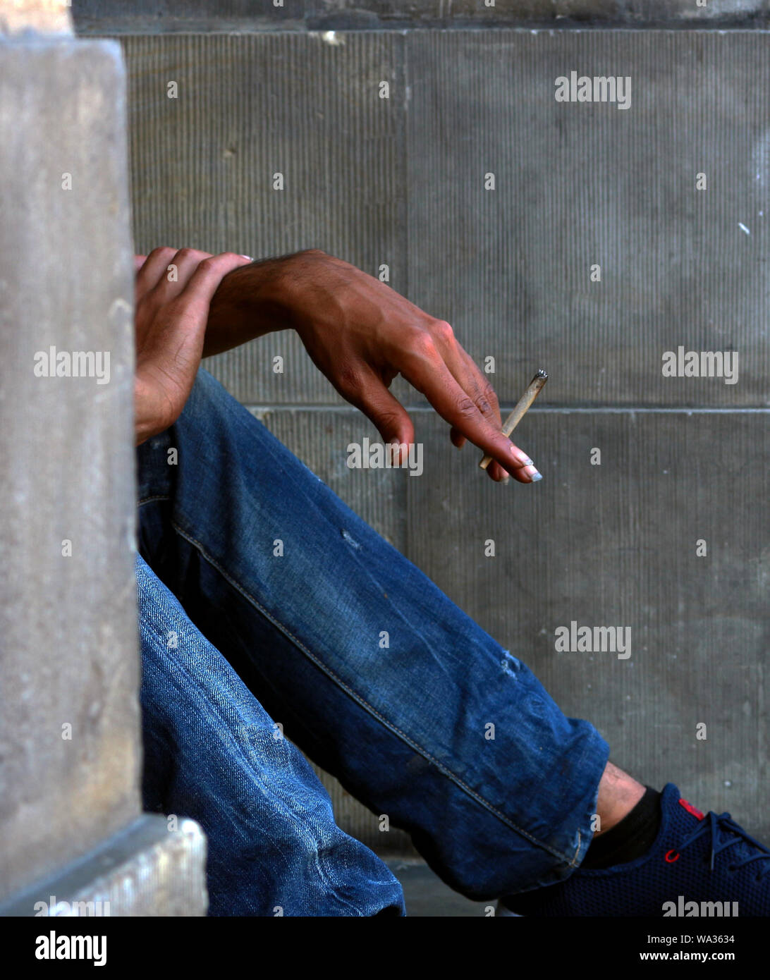 Poverty weed hi-res stock photography and images - Alamy