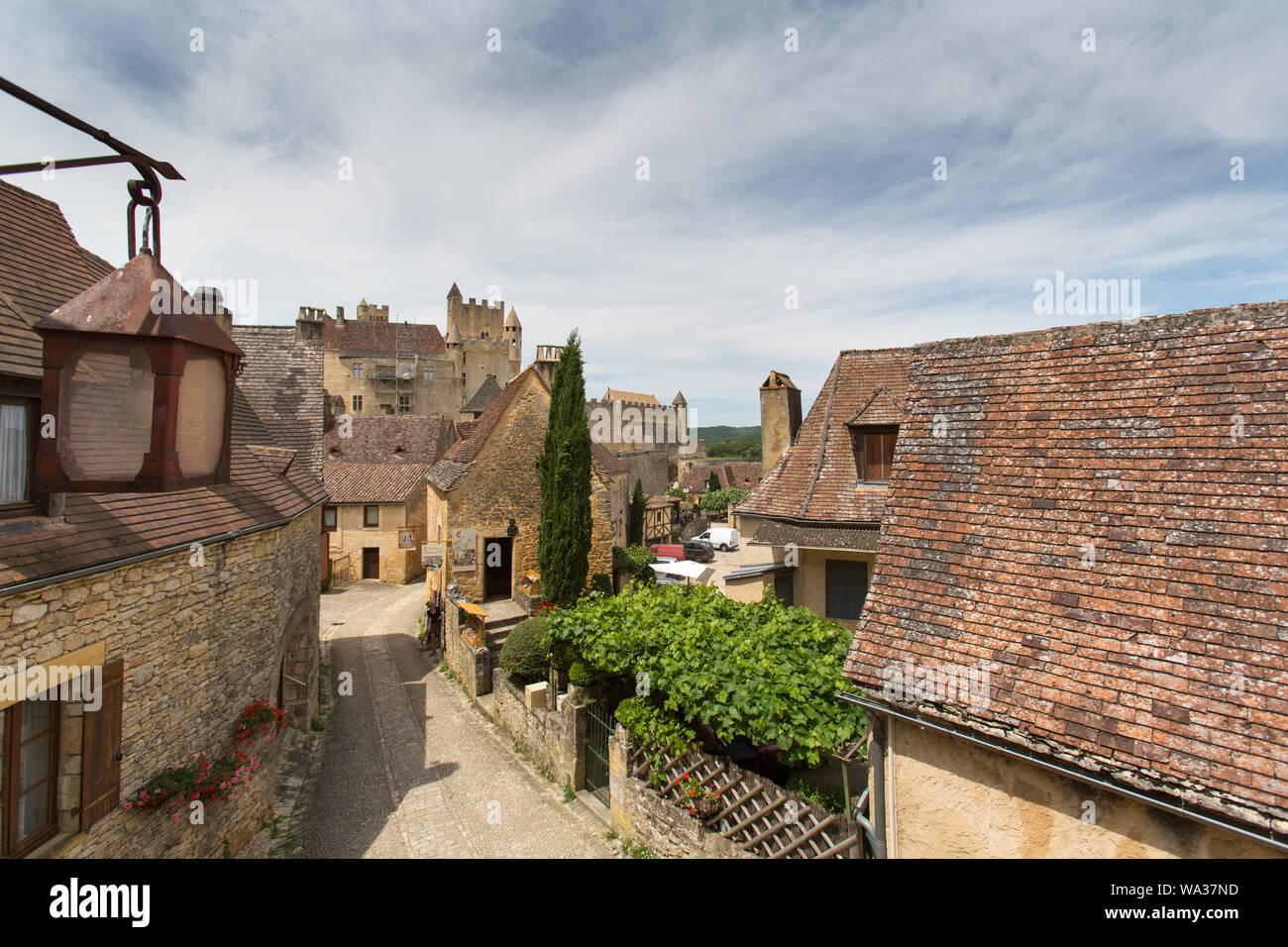 Village of Beynac-et-Cazenac, France. Picturesque view of Beynac’s ...