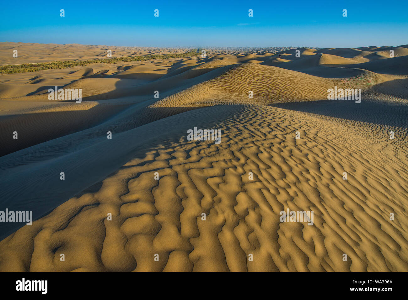 Taklamakan hi-res stock photography and images - Alamy