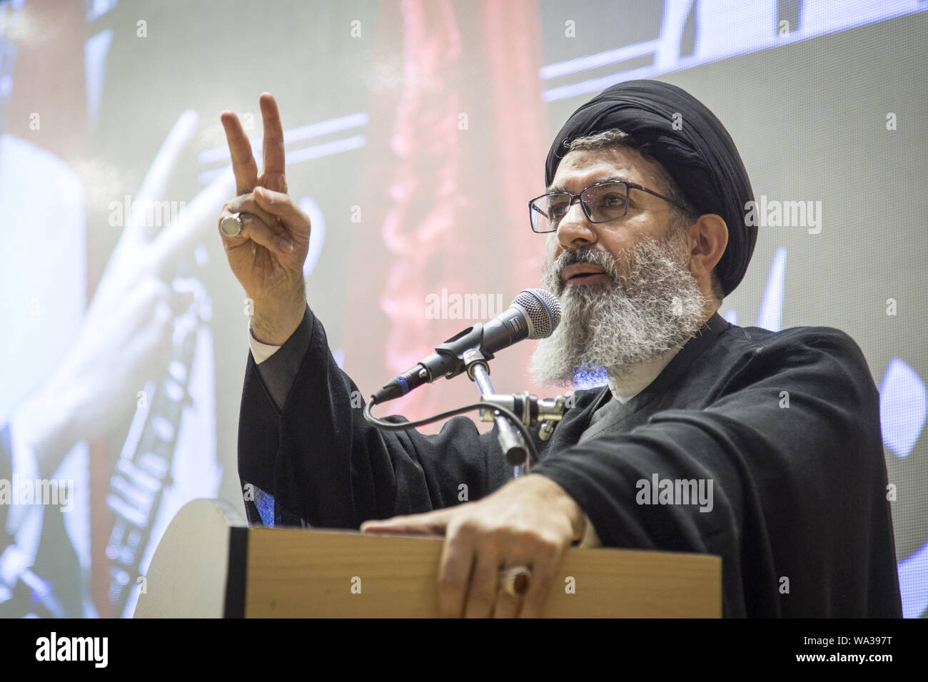 Popular mobilization forces hi-res stock photography and images - Alamy